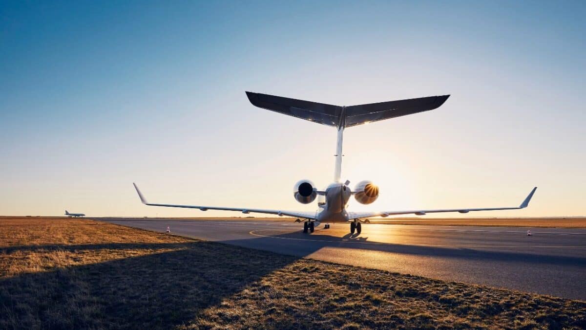 How Fast Are Private Jets? | Average Speed & Time Efficiency Explained